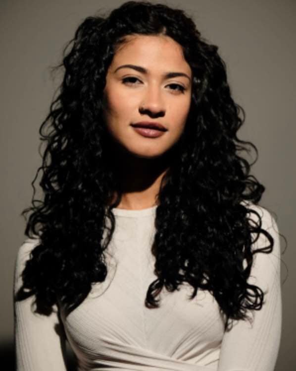 Commercial Talent Women – RubyBlue Artists